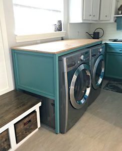 Easy DIY Laundry Table Over Washer and Dryer (Build Steps And Video ...