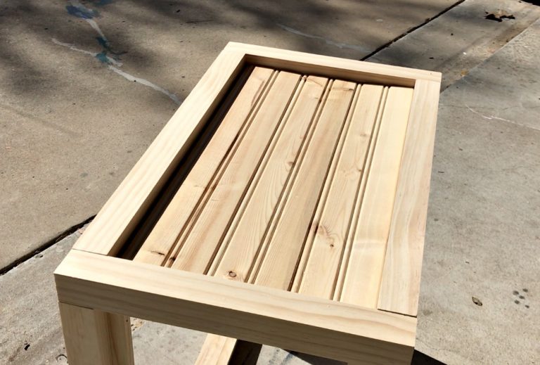 Beautiful DIY Christmas Tree Box Stand Plans (Easy Steps And Video ...