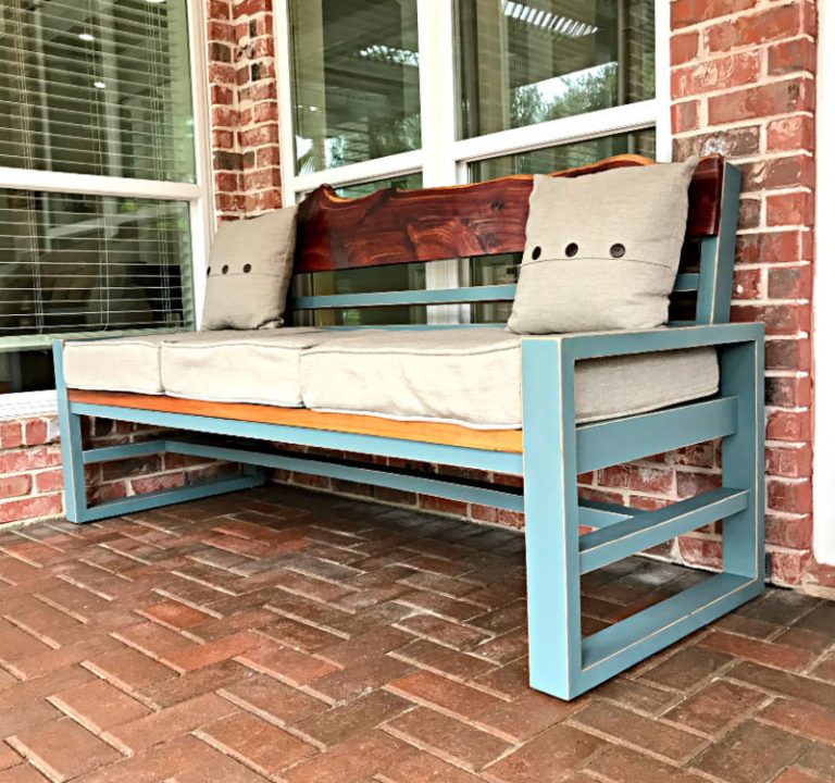 Free DIY Outdoor Sofa Plan, using 2x4's: With Build Steps and Video ...