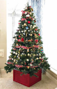 Beautiful DIY Christmas Tree Box Stand Plans (Easy Steps And Video ...