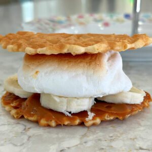 20 Yummy Fruit Smores Ideas I LOVE! (Fresh Berries, Bananas & Pie ...
