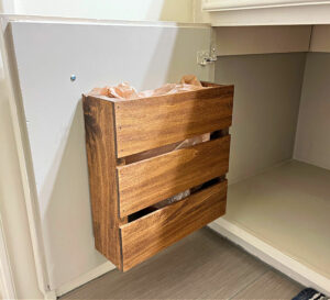 I LOVE This Easy DIY Cabinet Door Trash Can (Easy Steps, Photos, and ...