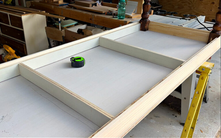 I LOVE this Quick & Easy DIY Writing Desk With Turned Legs (Video ...