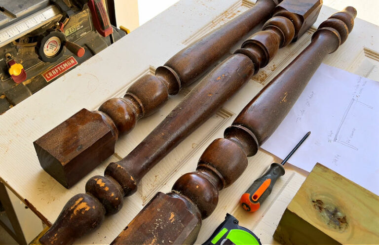 I LOVE this Quick & Easy DIY Writing Desk With Turned Legs (Video ...